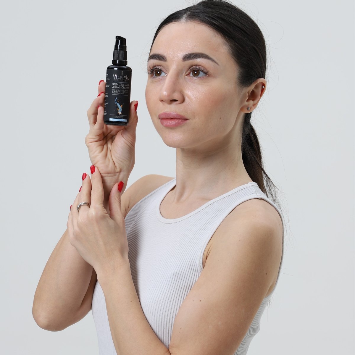 Stem Cells in Face Cream: A Revolutionary Breakthrough in Skincare